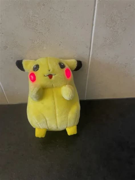 Vintage Pokemon Pikachu 8” Plush Soft Toy Nintendo Game Freaks 1998