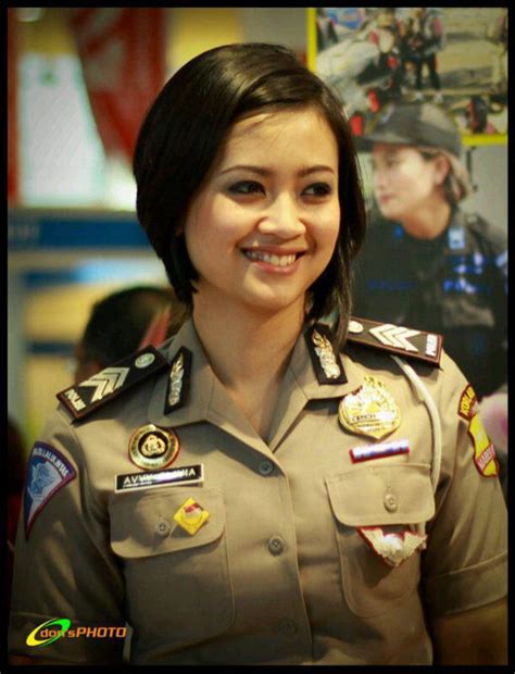 Profil Polwan Cantik Brigadir Avvy Olivia Seostarmoon
