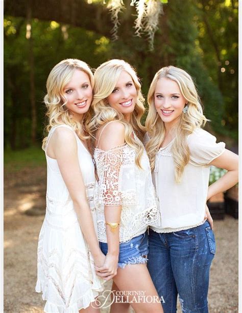 Pin By Funsanefwb On Sisters Brothers Sisters Photoshoot Sister