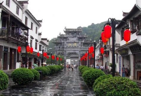 来婺源前必看，一次就读懂婺源，吃喝玩乐啥都有。 婺源县风光旅行社有限公司官网