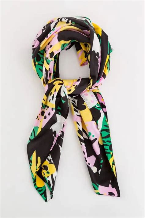 Carpisa Women Pink Multicolor Scarves Odel Lk