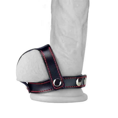 Пристегач за пенис и тестиси кожен T Style Cockring Ball Divider