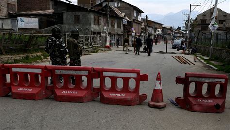 Lockdown Extended In Budgam Till July 25 Greater Kashmir