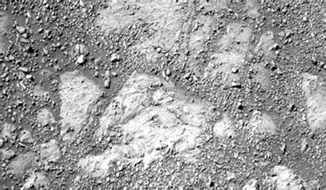 Unusual Object On Mars Could Be Crashed Ufo Believers Claim
