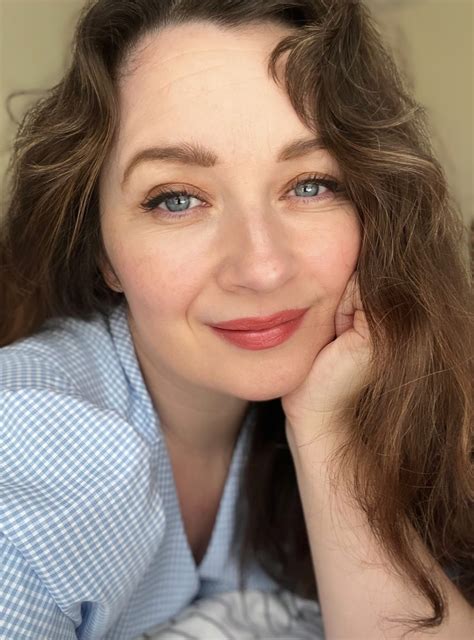 Stuck In Bed For 11 Days With Covid And Finally Did A Lil Makeup Give