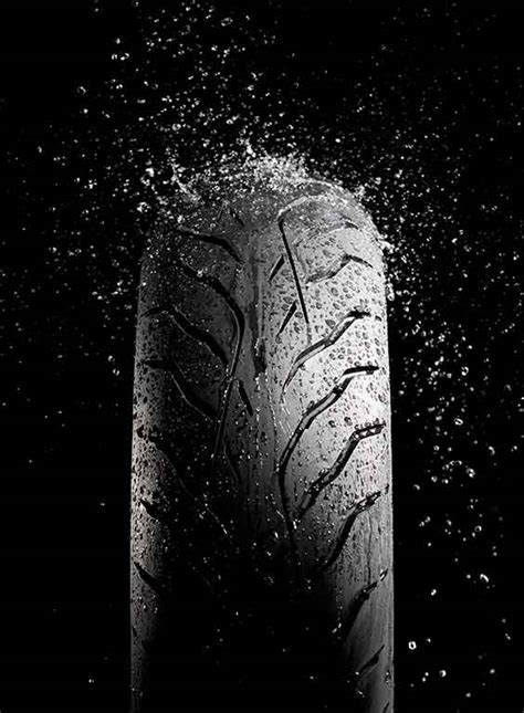 Dunlop lanzará en 2022 el nuevo RoadSmart IV un neumático de moto para