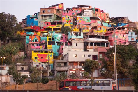 Isoladas Idosas De Grupo De Cantigas Em Favela De Bh Driblam A Saudade