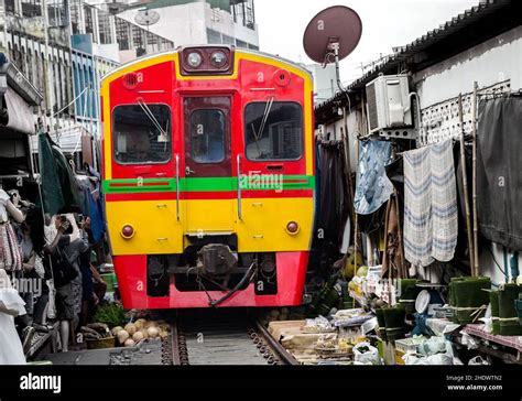 Market Thailand Mae Klong Railway Market Markets Thailands Mae