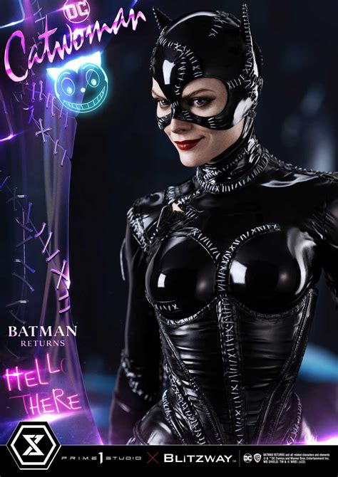 Batman Returns Catwoman Legacy Replica 14