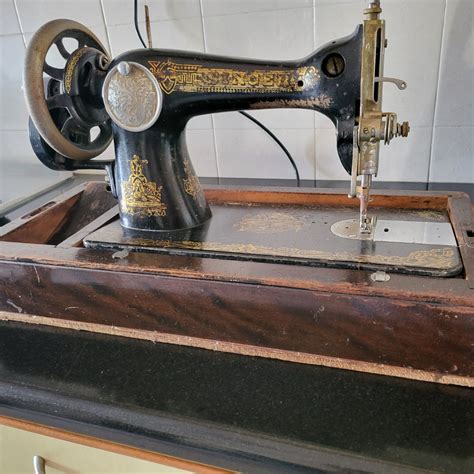 Singa Sweing Machine Hobbies And Toys Memorabilia And Collectibles
