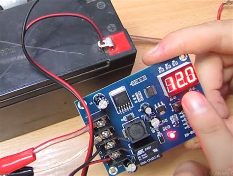DC 12V 24V Voltage Detection Charging Discharge Monitor Relay Switch Battery Charging Control Board