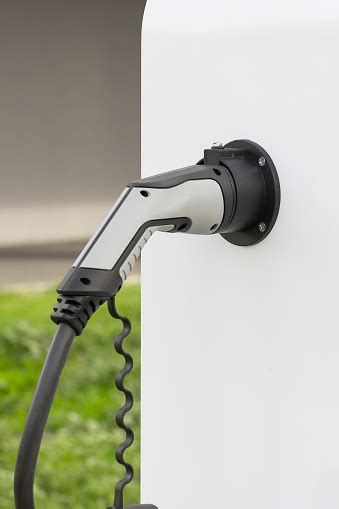 전기 또는 하이브리드 자동차에 현대 전기 고속 충전기 Phev를 구동하는 녹색 방법을위한 첨단 기술 충전기 생태 친화적 인 충전기 환경 친화적 인 녹색 주유소의 새로운 세대