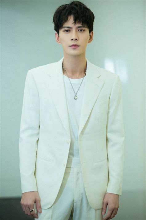 Pin Di ความรัก ทำให้ตาสว่าง Su Jeremy Jones