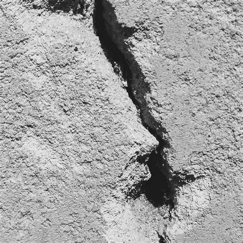 Concrete And Pavement Crack Dataset Kaggle
