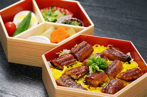静岡県へ配達 お弁当 うなぎ 特選肉厚ひつまぶし重 代官屋敷│高級宅配弁当のデリバリーサイト「yuizen」