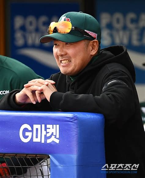포토 김원형 감독 오늘도 웃자 네이트 스포츠