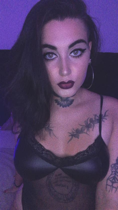 Would You Let Curvy Goth Teacher Fullfil Your Fantasies Rprettyaltgirls