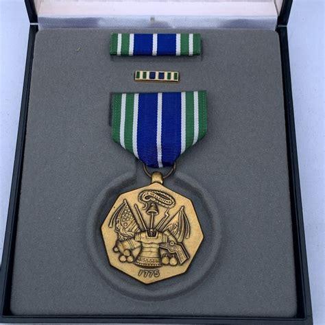 Us Army Achievement Medal Aam Decoration Box Set