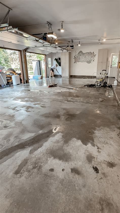 How To Diy Epoxy Your Garage Floors Come Stay Awhile By Amanda
