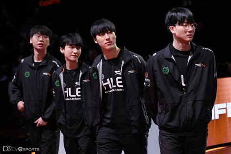 포토 젠지 만난 한화생명 1위 하기 딱 좋은 날씨네