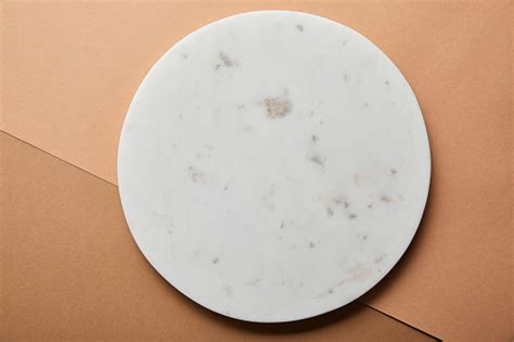 베이지색과 갈색 종이 배경에 회색 대리석 원의 상단보기 0명에 대한 스톡 사진 및 기타 이미지 0명 갈색 대리석 Istock
