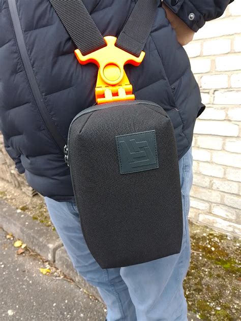 Ltt Tech Sack Diy Over The Shoulder Strap Buckle And Hang On Fingers