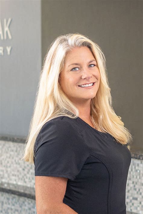 Sam Assistant Vacendak Dentistry