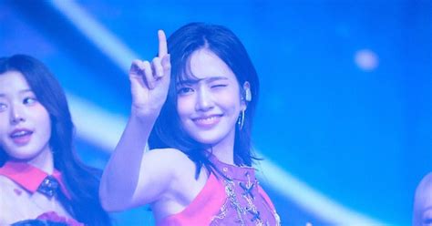 아이브 안유진 사랑스런 미소 ★포토