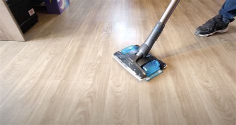 Philips Aqua Plus 8000 Serisi Kablosuz Dik Süpürge deneyimlerim ...