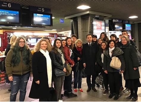 Първа българска гимназия Париж в Европарламента