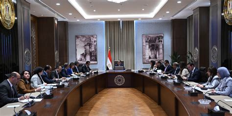 مدبولي يوجه بإعداد قائمة بالفرص الاستثمارية للترويج لها