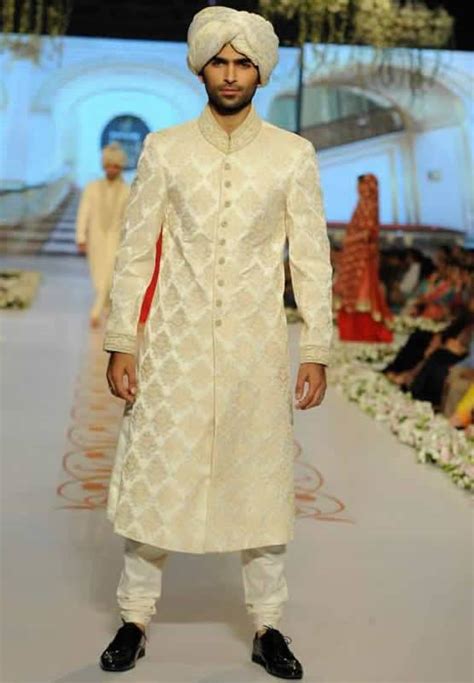 Off White Mens Sherwani In Banarasi Jamawar New York City Brooklyn