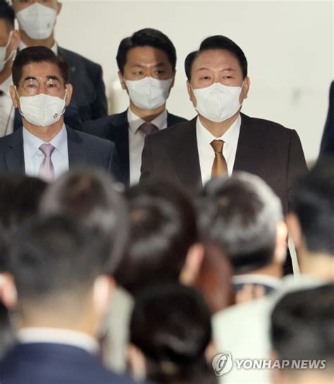 일상화된 대통령과의 출근길 질의응답 네이트 뉴스