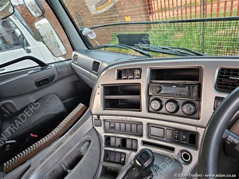 2015 Ud Trucks Gw 26 450 Double Diff Truck Tractor