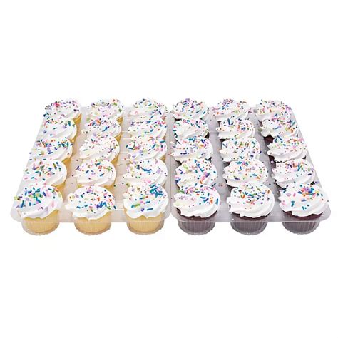 Members Mark White And Chocolate Cupcakes With Whipped Icing 30 Ct