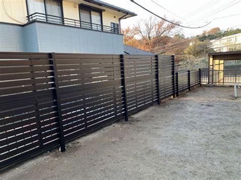 尾張旭市 目隠しフェンス 三協アルミ 2段仕様 レジリアYK3型ダークブロンズ上段H800下段H1000 外構エクステリアなら
