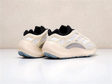 Купить Кроссовки Adidas Yeezy Boost 700 v3 цвет Белый купить по цене ...