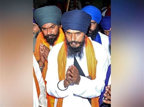 Amritpal Singhs Wife Kirandeep Kaur Stopped From Boarding Flight In