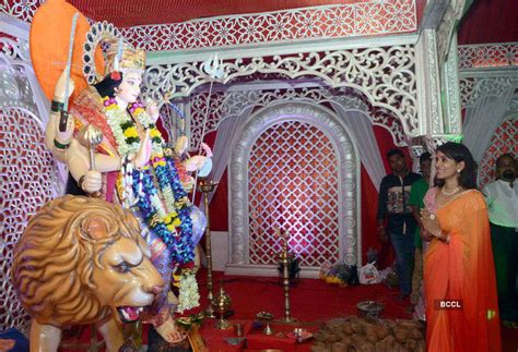 Sonali Kulkarni Pics Sonali Kulkarni Photos Sonali Kulkarni