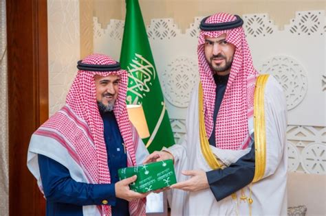 بتوجيه أمير الشرقية نائب الأمير يستقبل ”آل شبيب تبرع بكليته لطفل دون