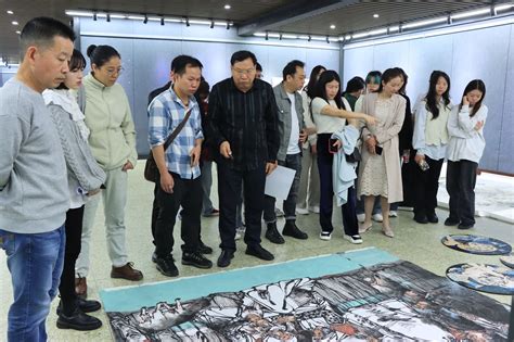 【对标竞进 争创一流】四川省美术家协会备战十四届全国美展看稿会在我校举行 乐山师范学院新闻文化网