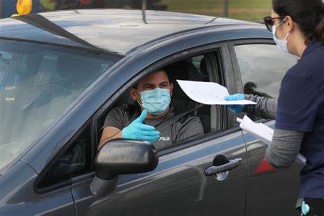 Coronavirus en un mois à peine 22 millions dAméricains se sont