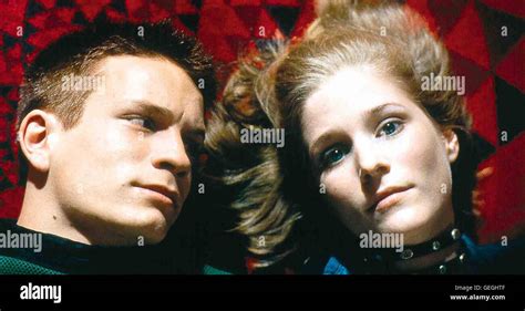 Szene Local Caption 1999 Amants Criminels Les Ein