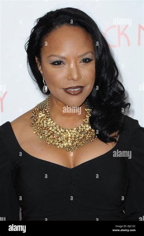 New York Ny Usa 18th Nov 2013 Lynn Whitfield At Arrivals For Black