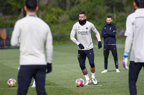 Le groupe parisien pour la réception de Barcelone Paris Saint Germain