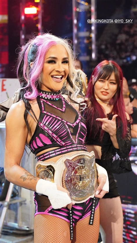Dakota Kai With Iyo Sky Rladiesofwrestling