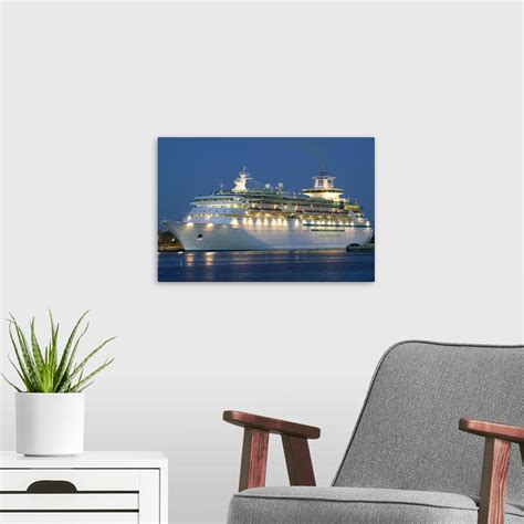 Bahamas New Providence Island Nassau Port Of Nassau Cruise Ship