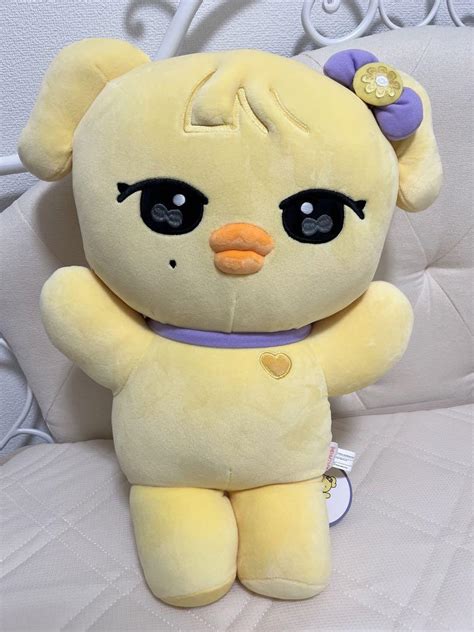 Ive レイ ナオリ Naori Minive メガクッション メルカリ