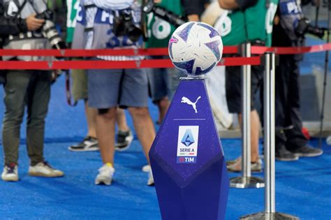 Anche La Serie A Fa I Conti Con Il Caro Bollette Calcio Lecce