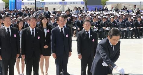 황교안 5·18 민주화운동 기념사 대화합의 에너지로 승화시켜야